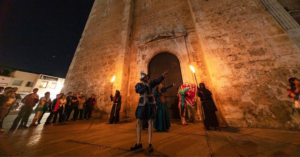 Discover the Hidden Secrets of Mérida: A Night Tour of Legends and ...